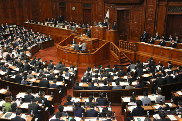 The Prime Minister Attends the Plenary Session of the House of ...