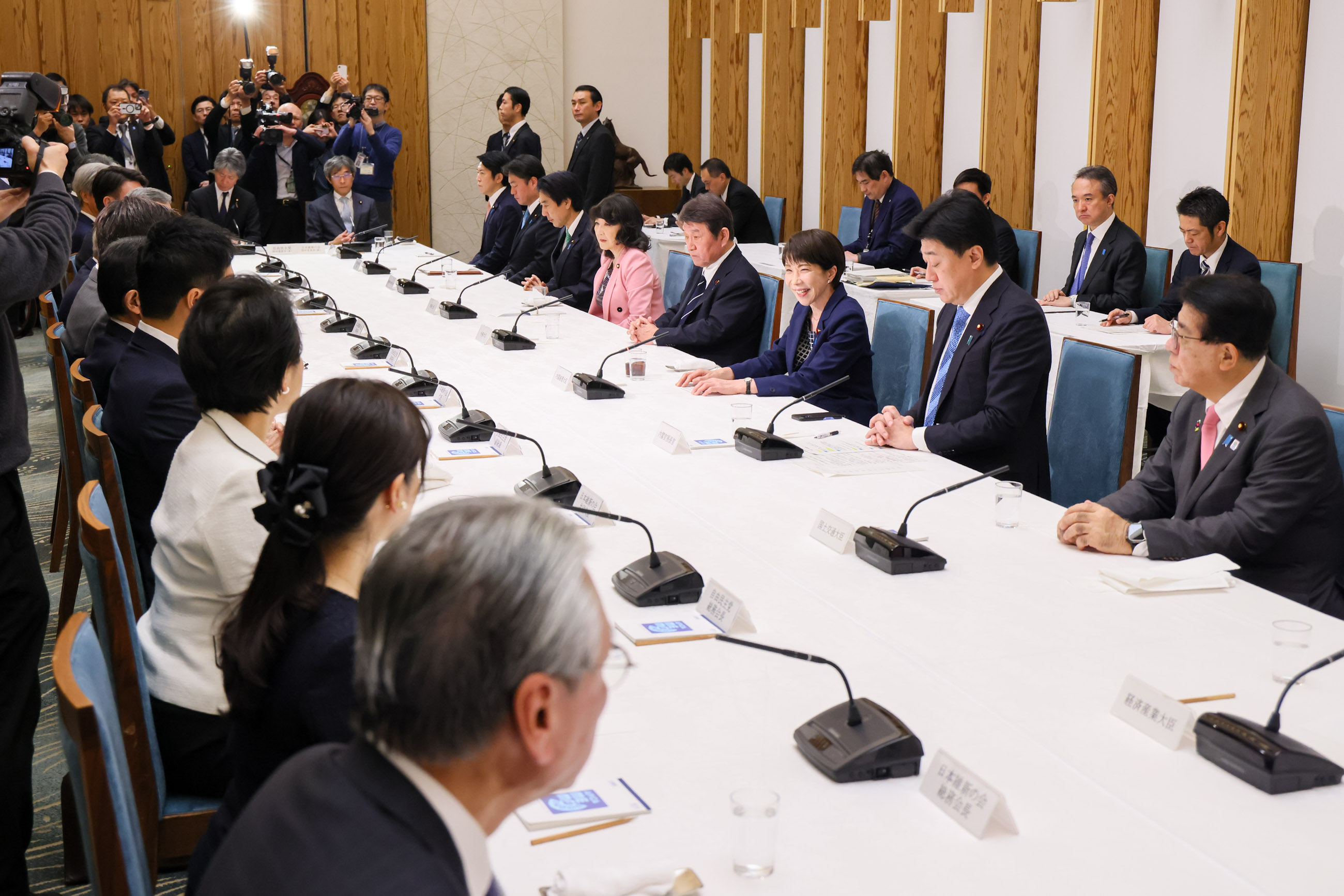 Liaison Meeting of the Government and Ruling Parties (The Prime ...